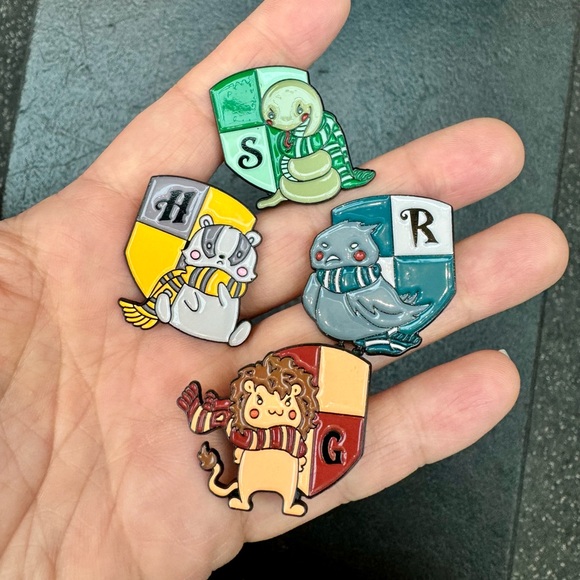 Accessories | Harry Potter Hogwarts Houses Mascots Pin Set | Poshmark